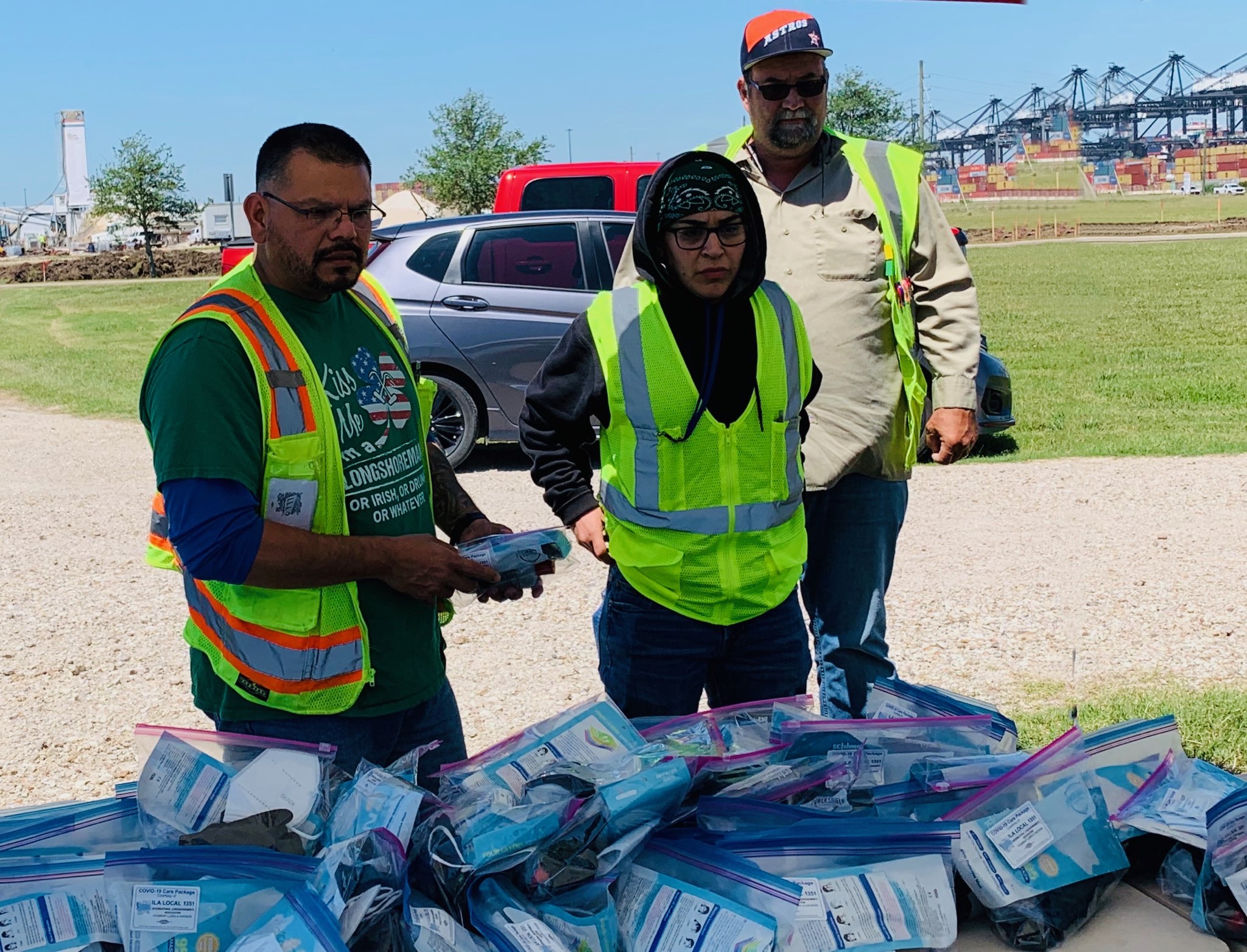ILA Local 1351 Distributes Care Packages to Workers – SAGCD – ILA